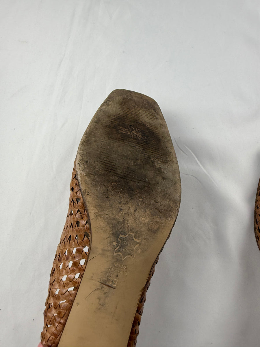 Brown real leather square toes kitten heels mules (39) – SK VINTAGE
